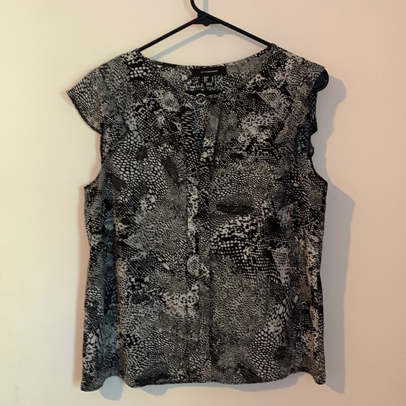 Atmosphere | Tops | Short Sleeve Work Top Black And White | Poshmark